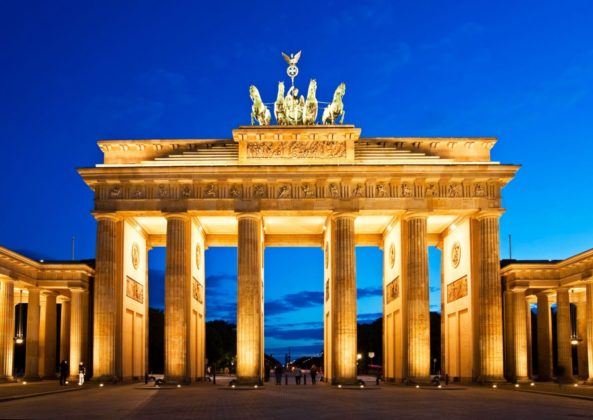 Know About Brandenburg Gate: Architectural Attraction of Berlin, Germany